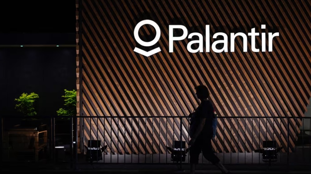 What Makes Palantir's AI Different in Capturing More Allies? (3Q24 ...
