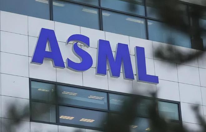 ASML: Order decline 'sounds the alarm', will tariffs add insult to injury? - LongPort